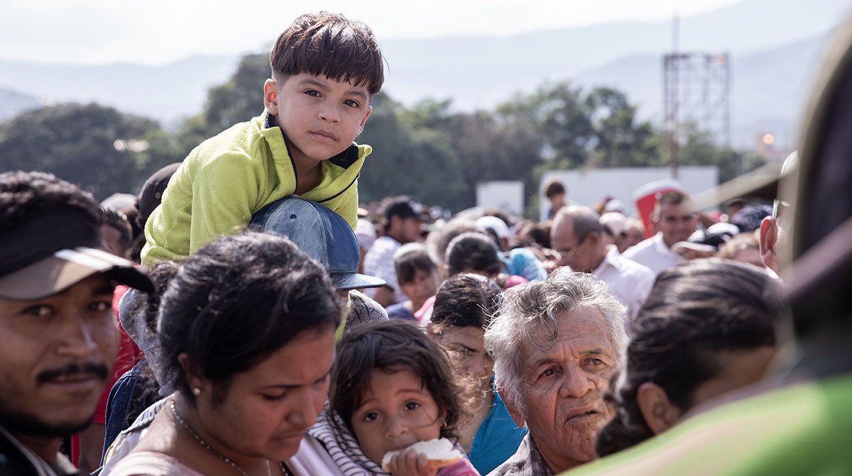 Help us support families fleeing to the U.S. border | International ...